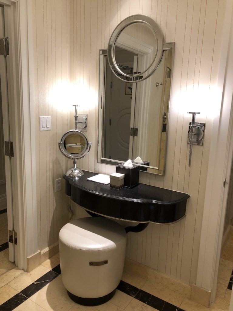 The Palazzo Las Vegas Review: All Suite Elegant Luxury